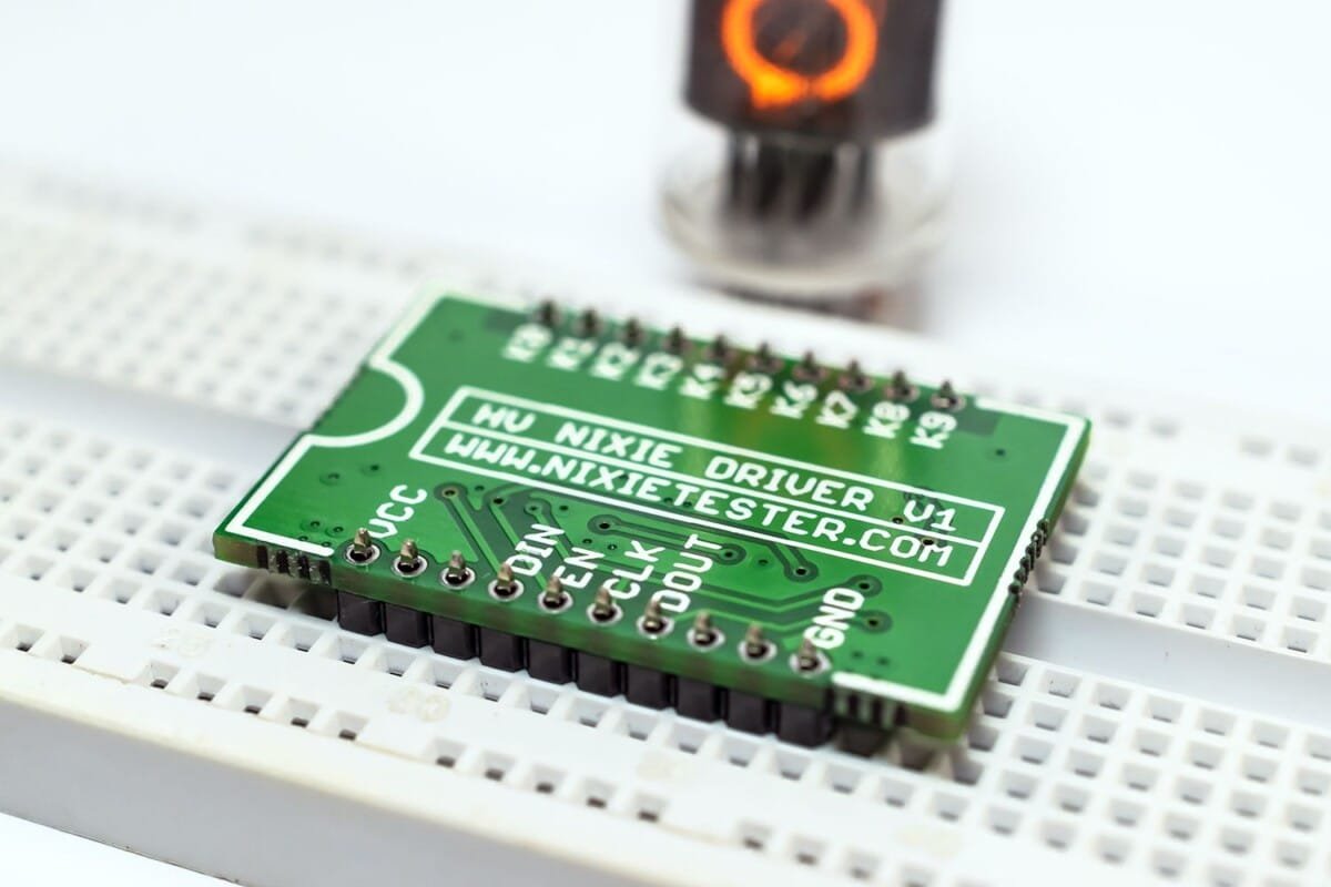 Nixie Tube Driver V1 – Nixie Tester